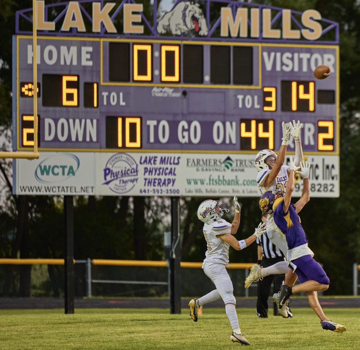 EG Football 1-0 After Road Win - Eagle Grove Eagle
