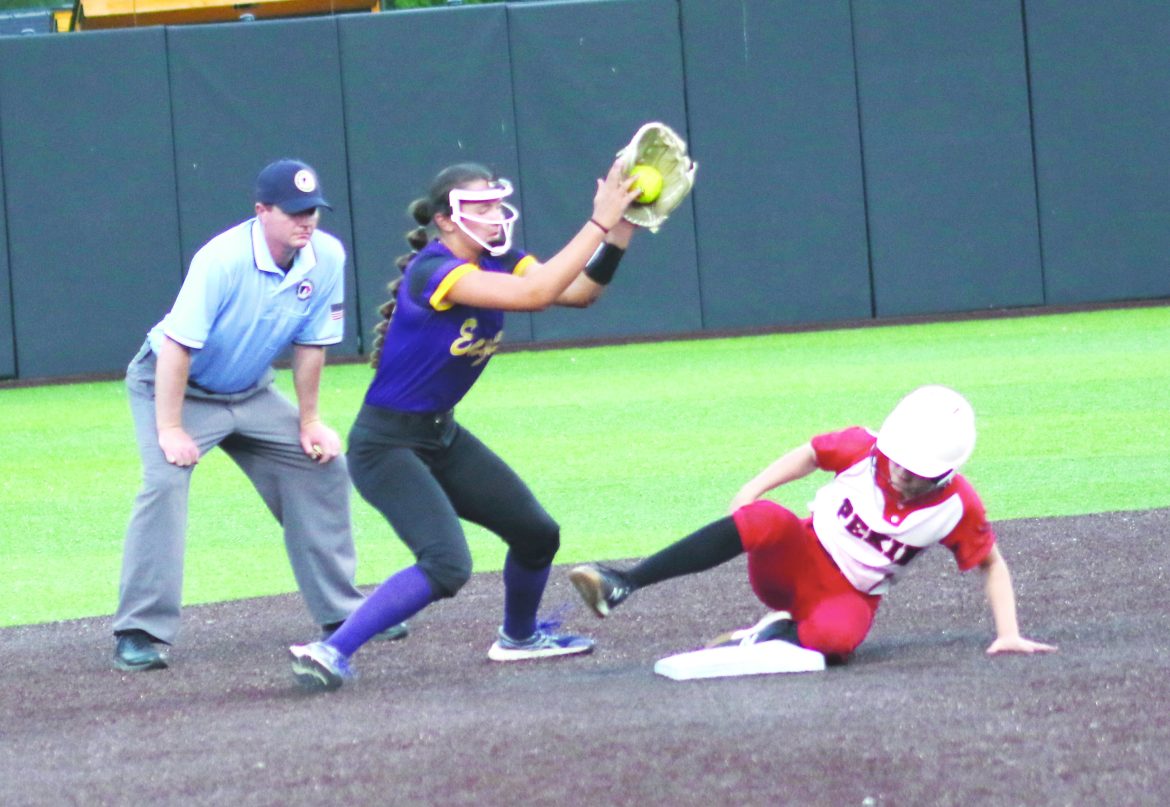 Keota bests Pekin in battle at Pearl Field - The News-Review