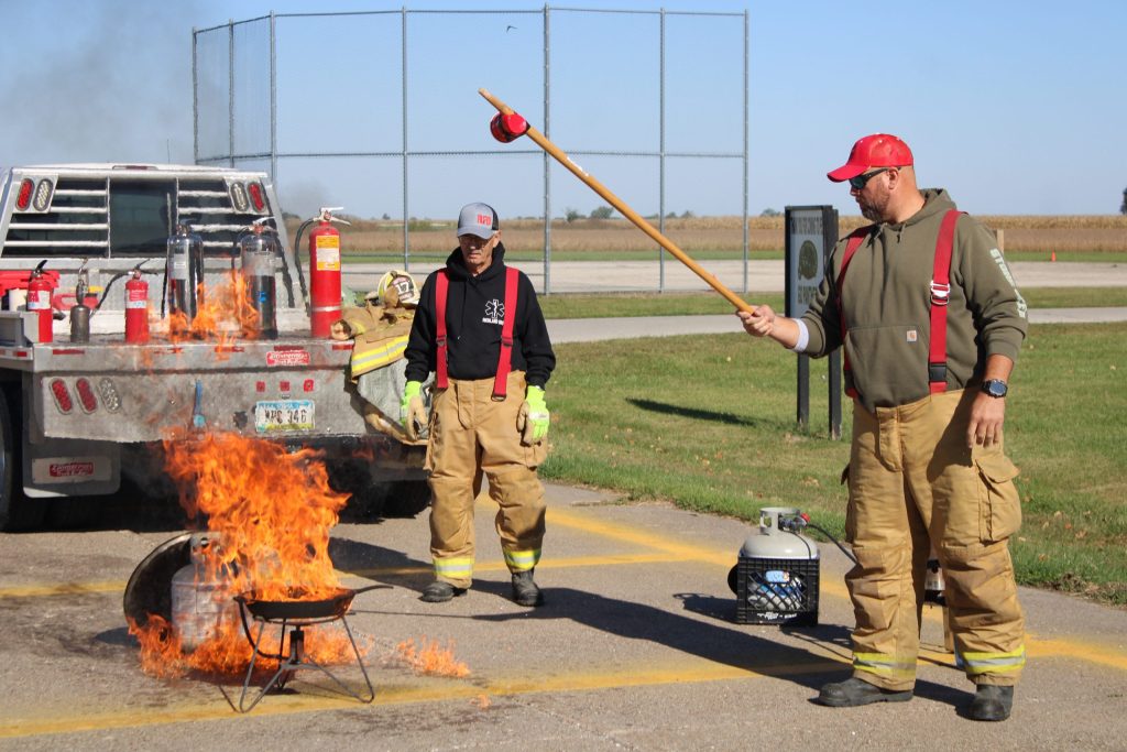 Pekin Students Learn About Fire Safety - The News-Review